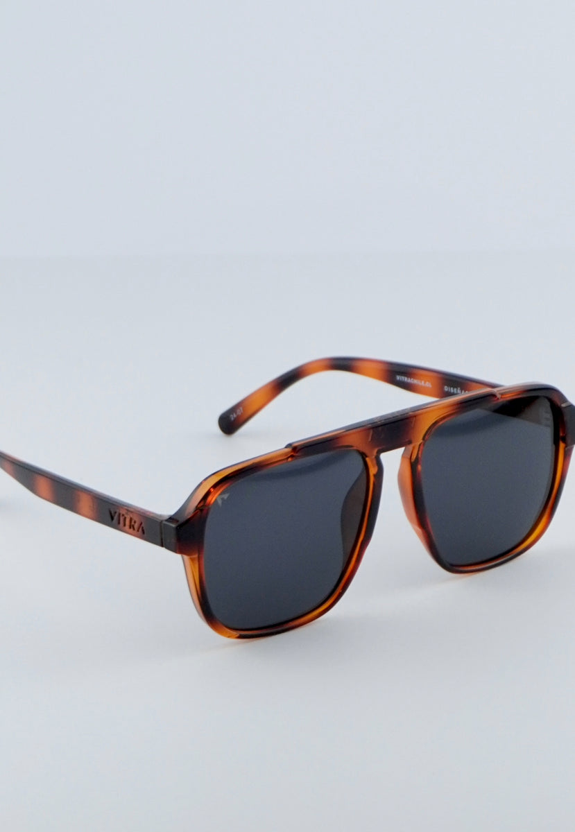 Royal tortoise smoke polarised – Vitra Chile